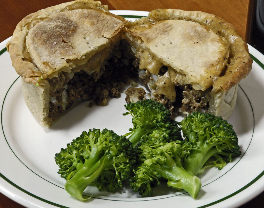 Scottish meat pie — Quorn version – Into the Woods