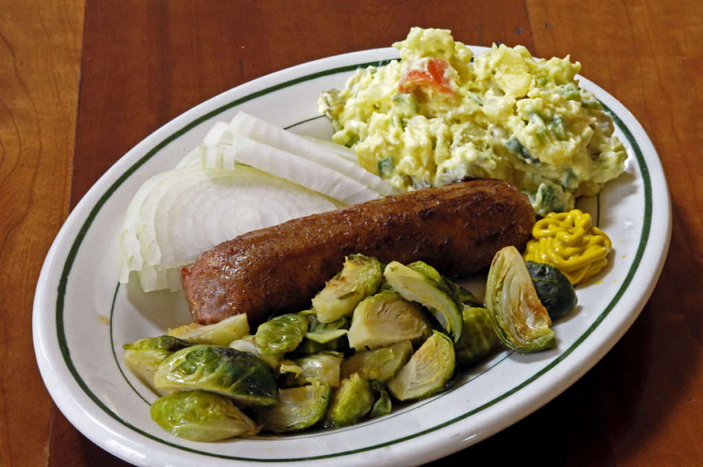 Beyond Sausage vegan bratwurst – Into the Woods